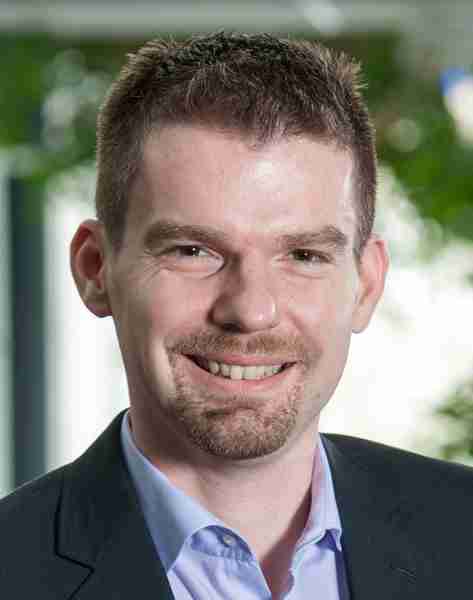 Christian Theobalt: Reconstructing the Real World in Motion | VGS ...